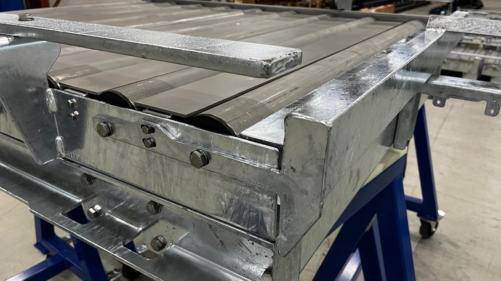 🔧 Recently realized at Roltrax: a complete system of powered pallet ...